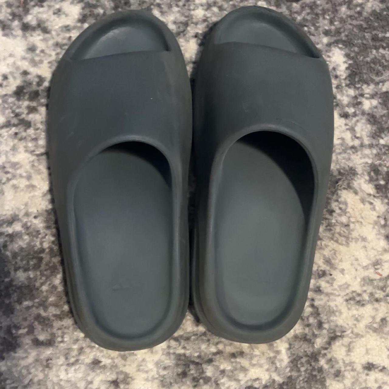 grey yeezy slides - Depop
