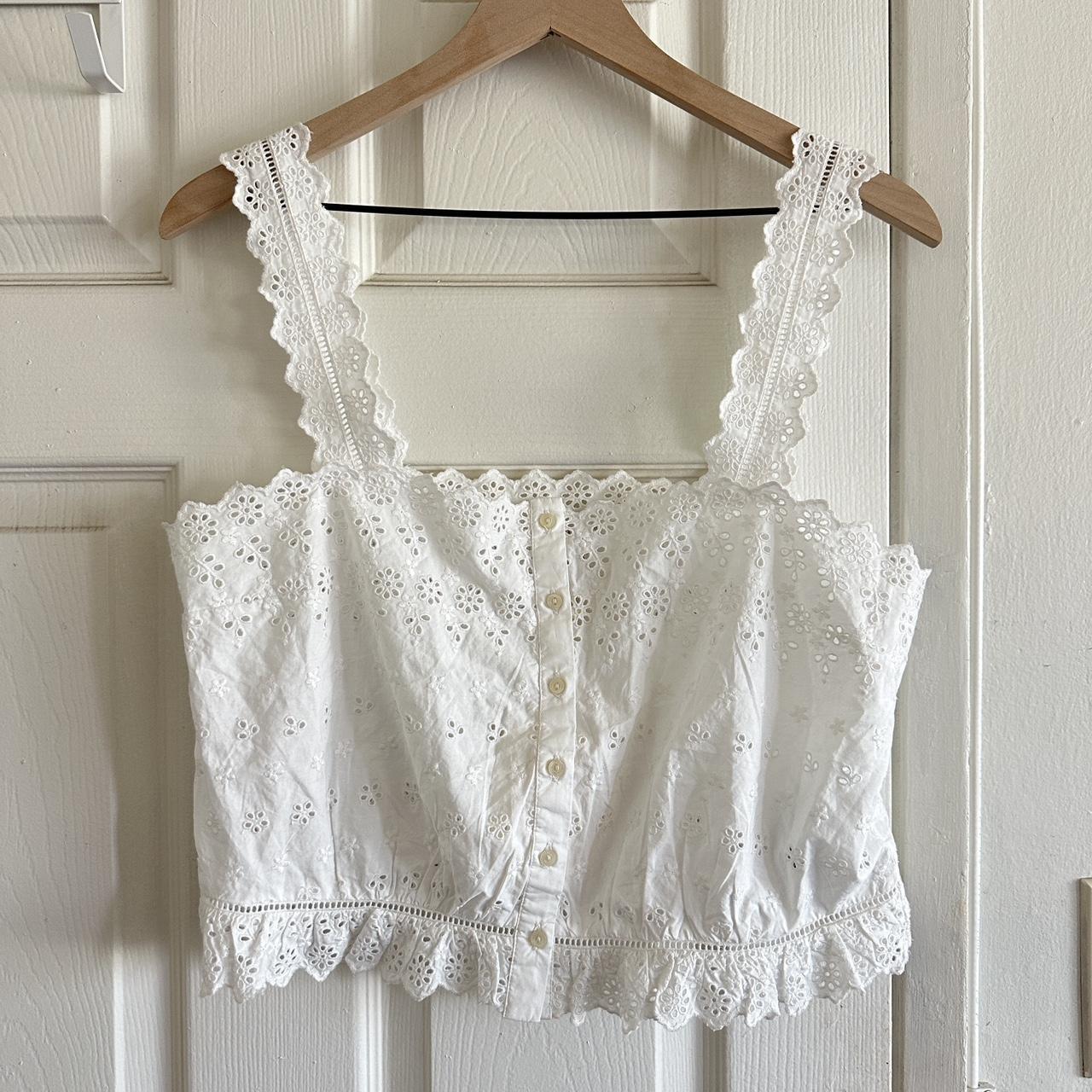 Gap × DÔEN Cropped Eyelet Tank Top 🍂🧺 -size... - Depop