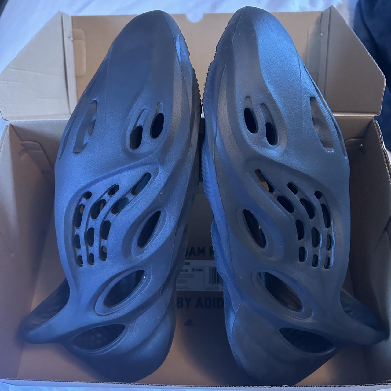 Black Yzy Foam Runners 13 dm before buying - Depop