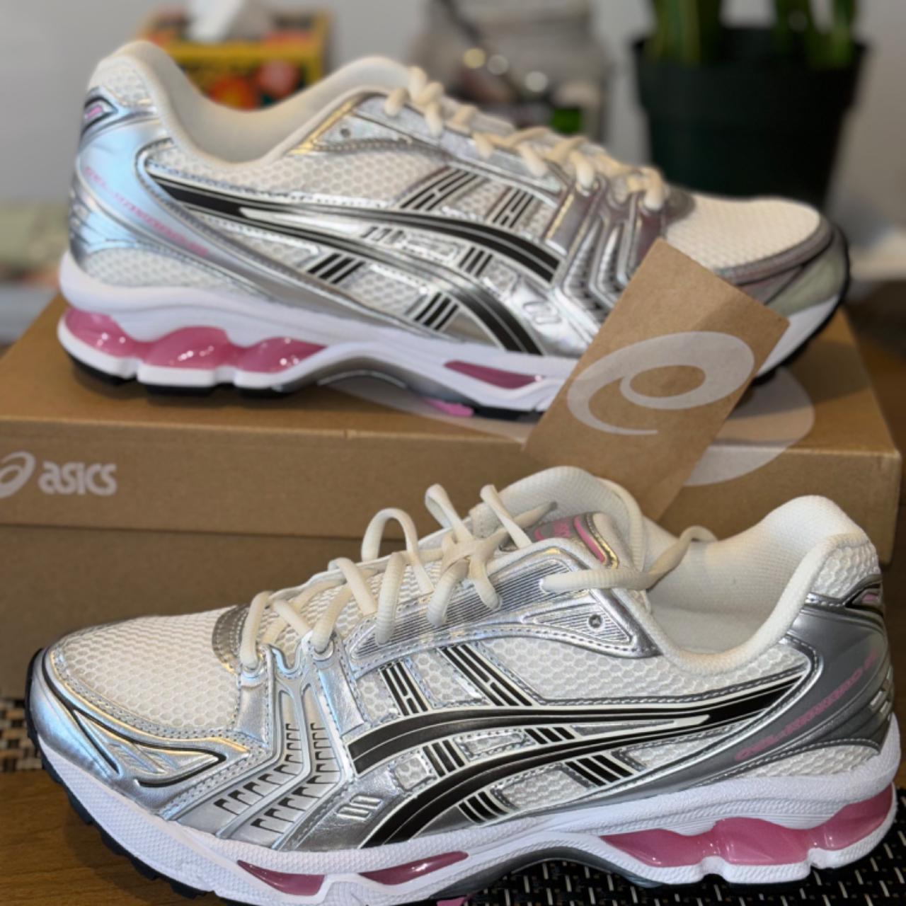 ASICS Original - Depop