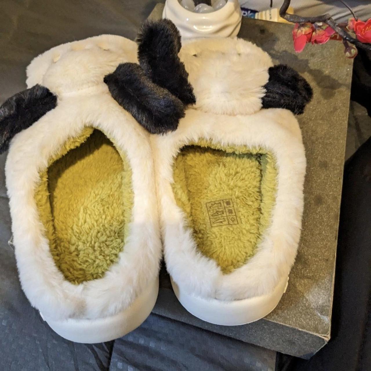 Pachacco Pochaco Green Tea and White Slippers Size... - Depop