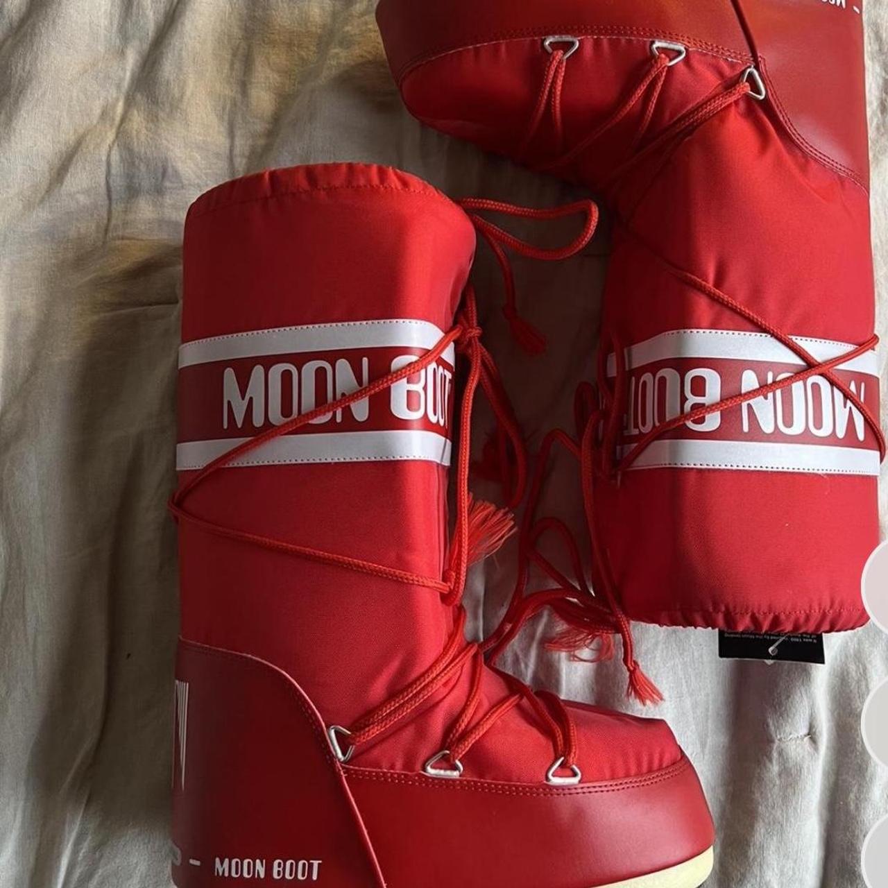 Moon Boot Women's Red and White Boots | Depop Moon Boot Women's Red and White Boots | Depop