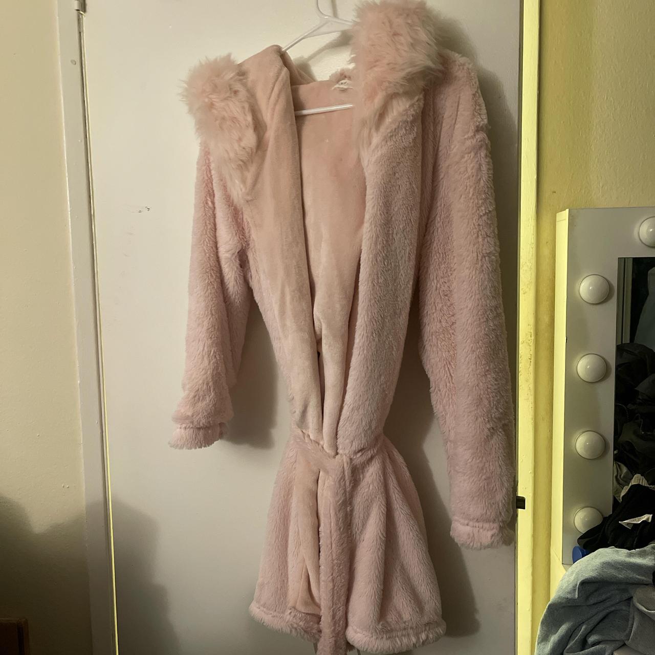 Princess Pink medium fluffy comfortable robe never worn - Depop