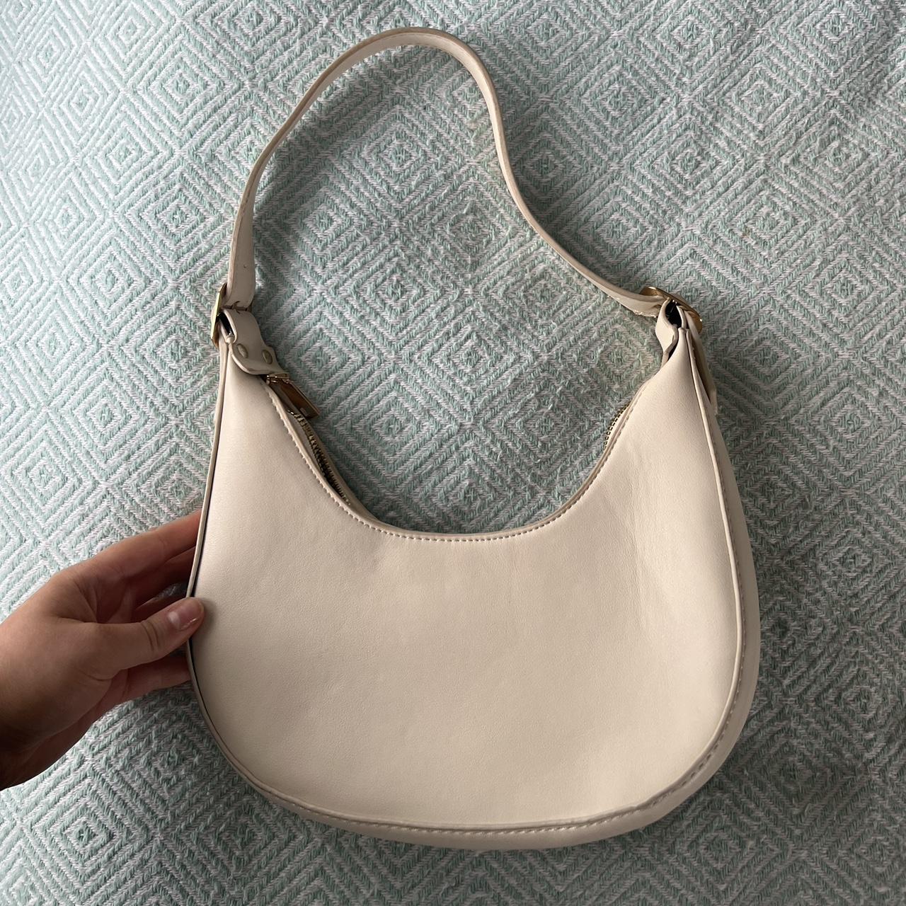 Cream shoulder bag - Depop
