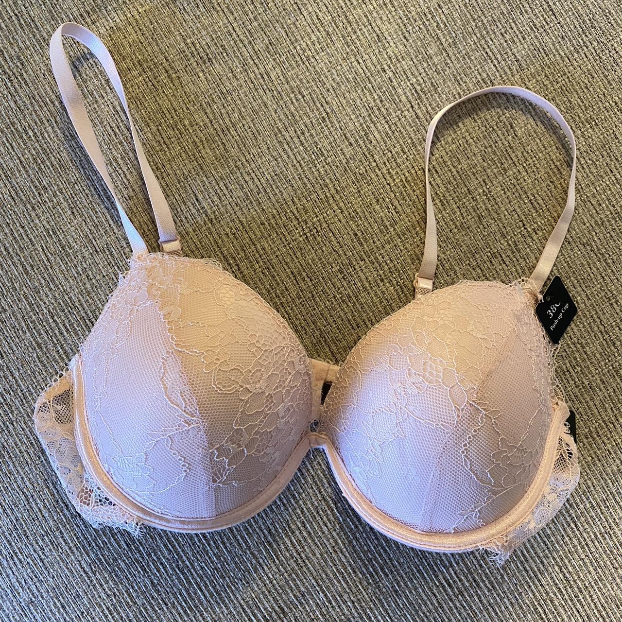 light pink laced bra, size 38b, never worn - Depop