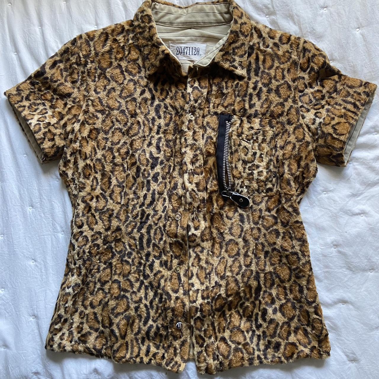 RARE 20471120 leopard cheetah print button up... | Depop