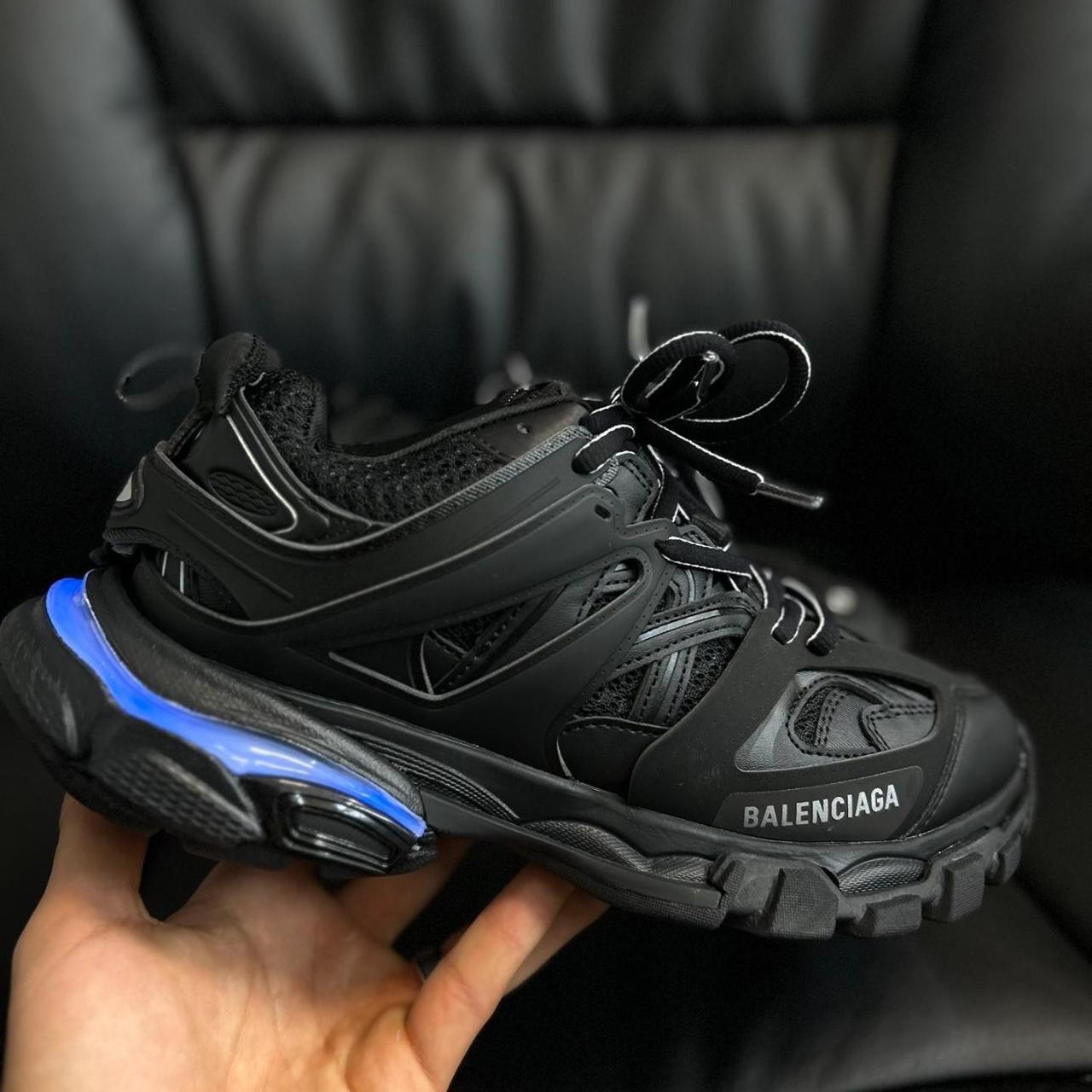Balenciaga Track Runner (led) - Depop