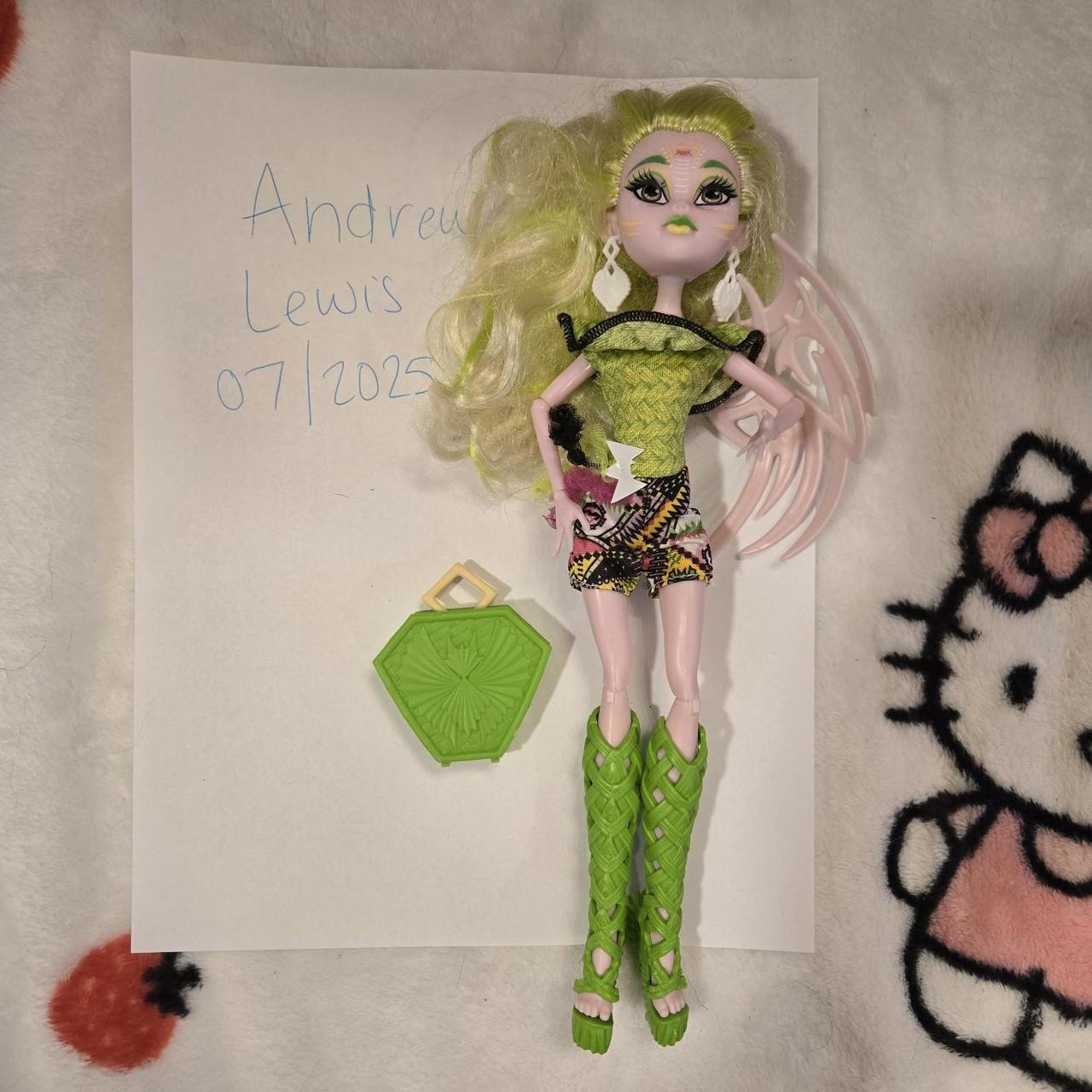 Monster high batsy, only has 1 wing | Depop