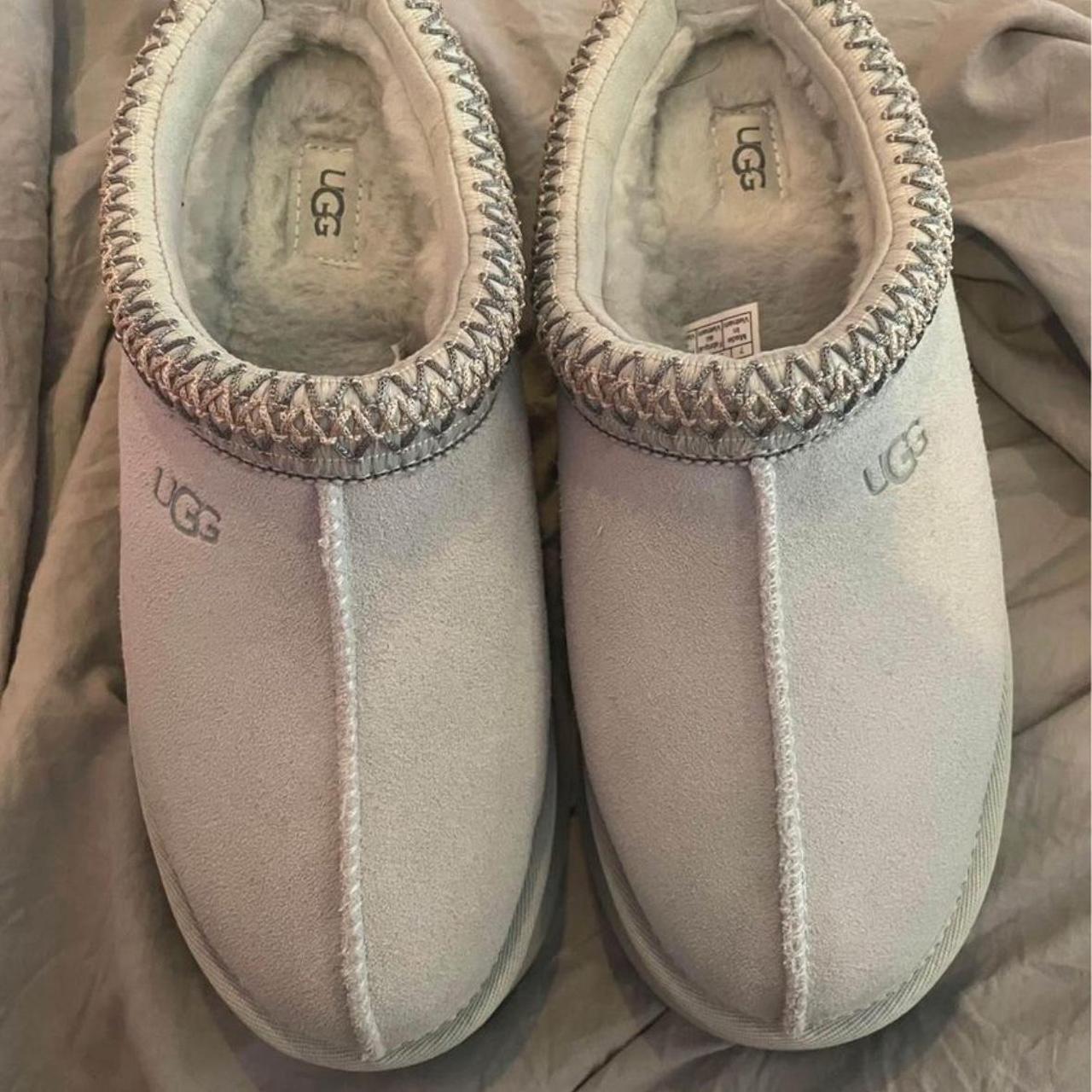 Super comfy and cute Grey UGG slippers - Depop