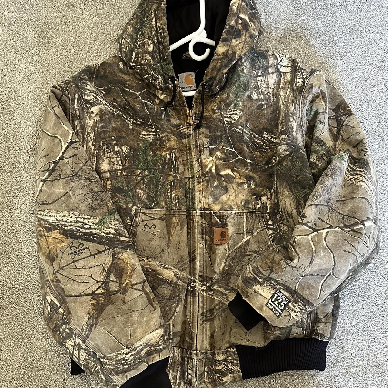 carhartt camo jacket - Depop