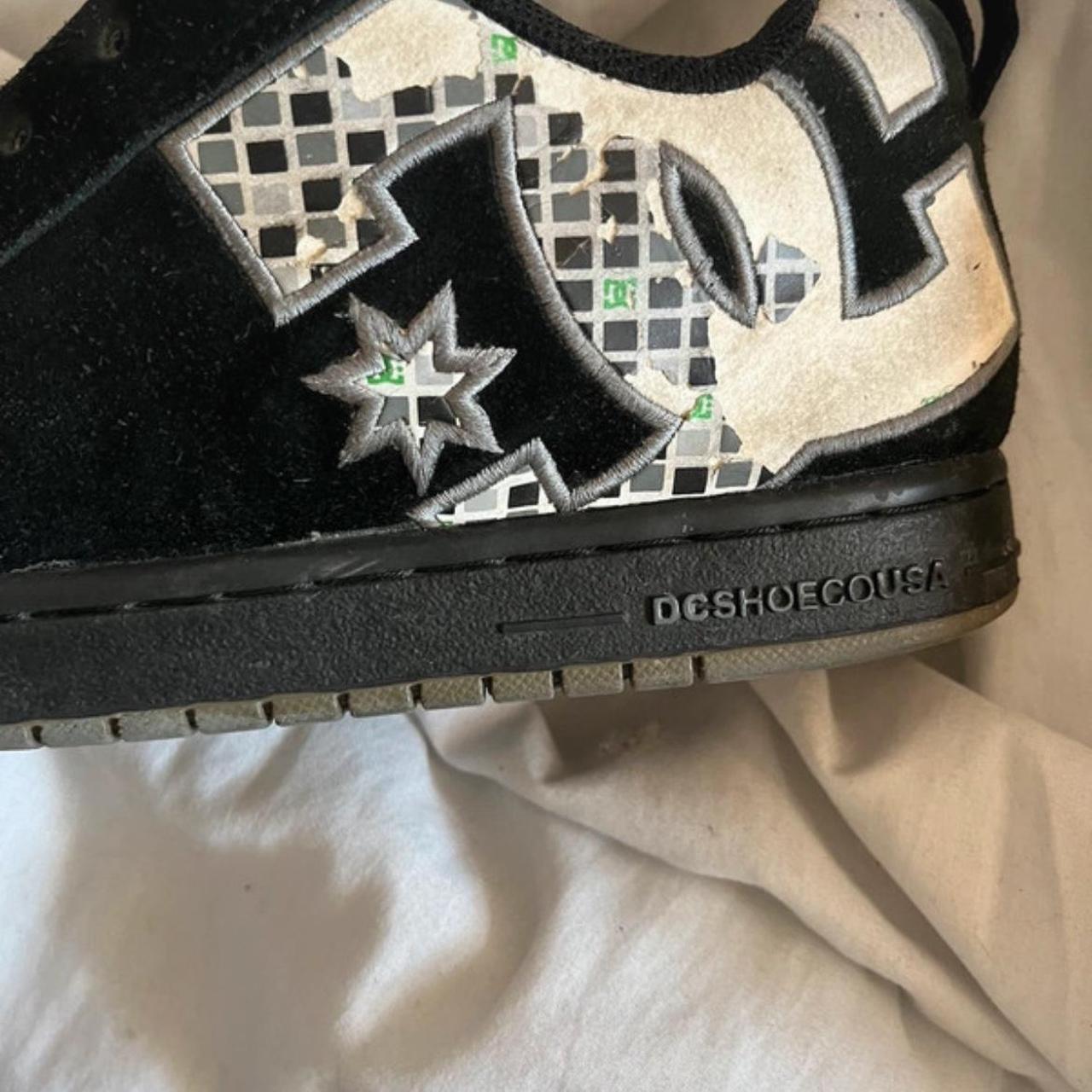 vintage crusty ahh dc shoes size 8 obvious flaws... - Depop