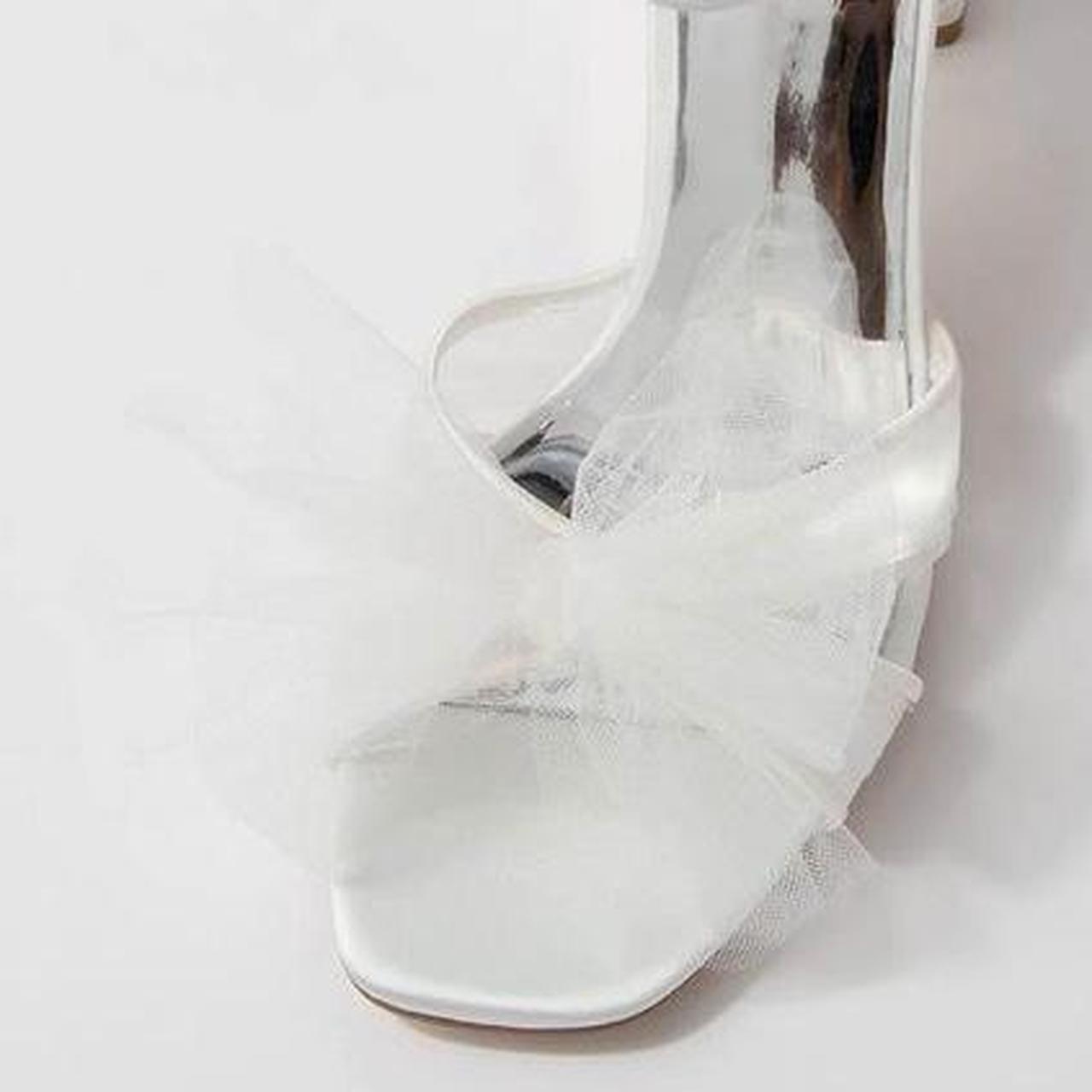 Midas Bow Heels 🤍 Brand new in box - never worn.... - Depop