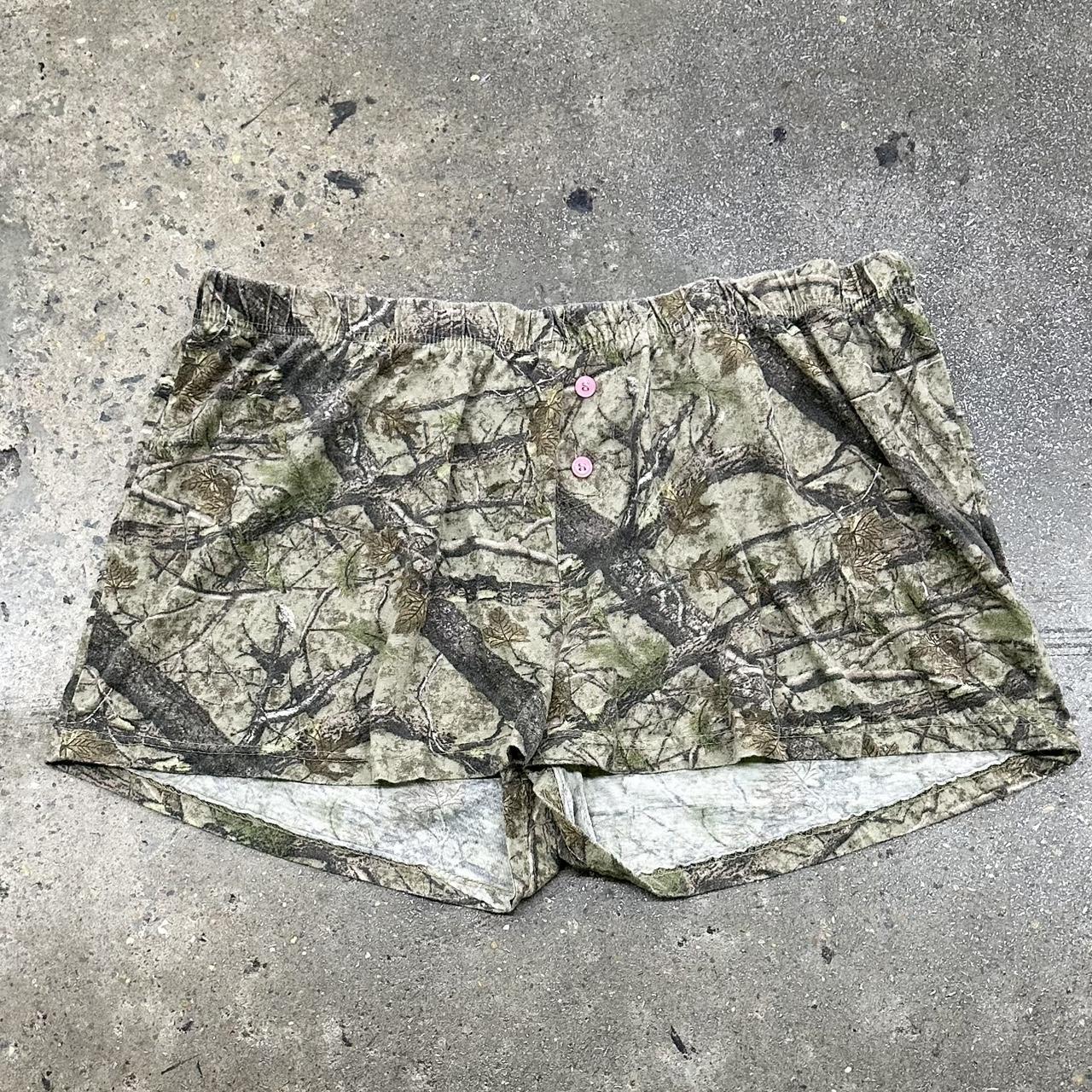 Vintage 90s Realtree Camo Short Shorts Size Women’s... - Depop