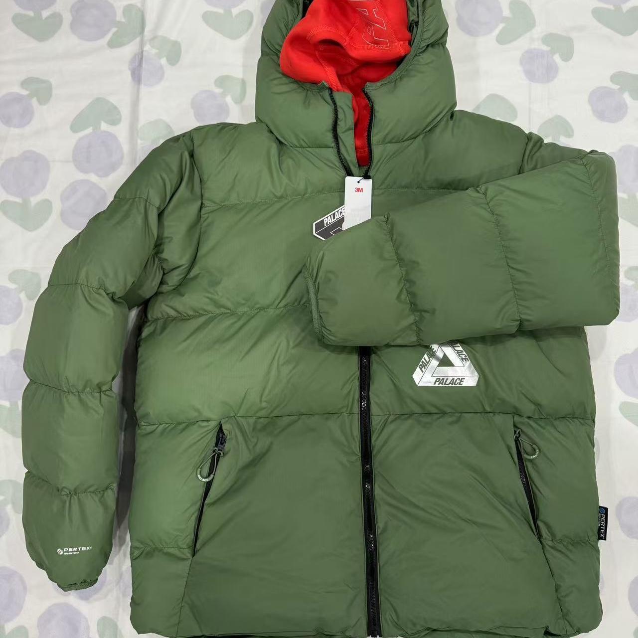 Palace green puffer jacket with hood - Depop