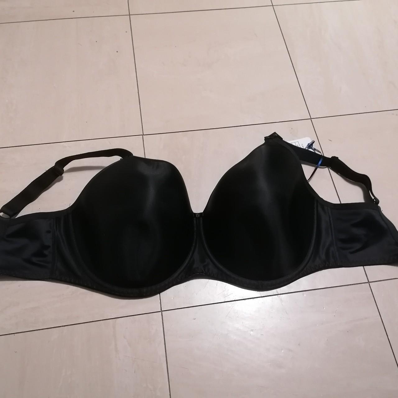 Fantasie black underwired full cup bra. 34GG - Depop