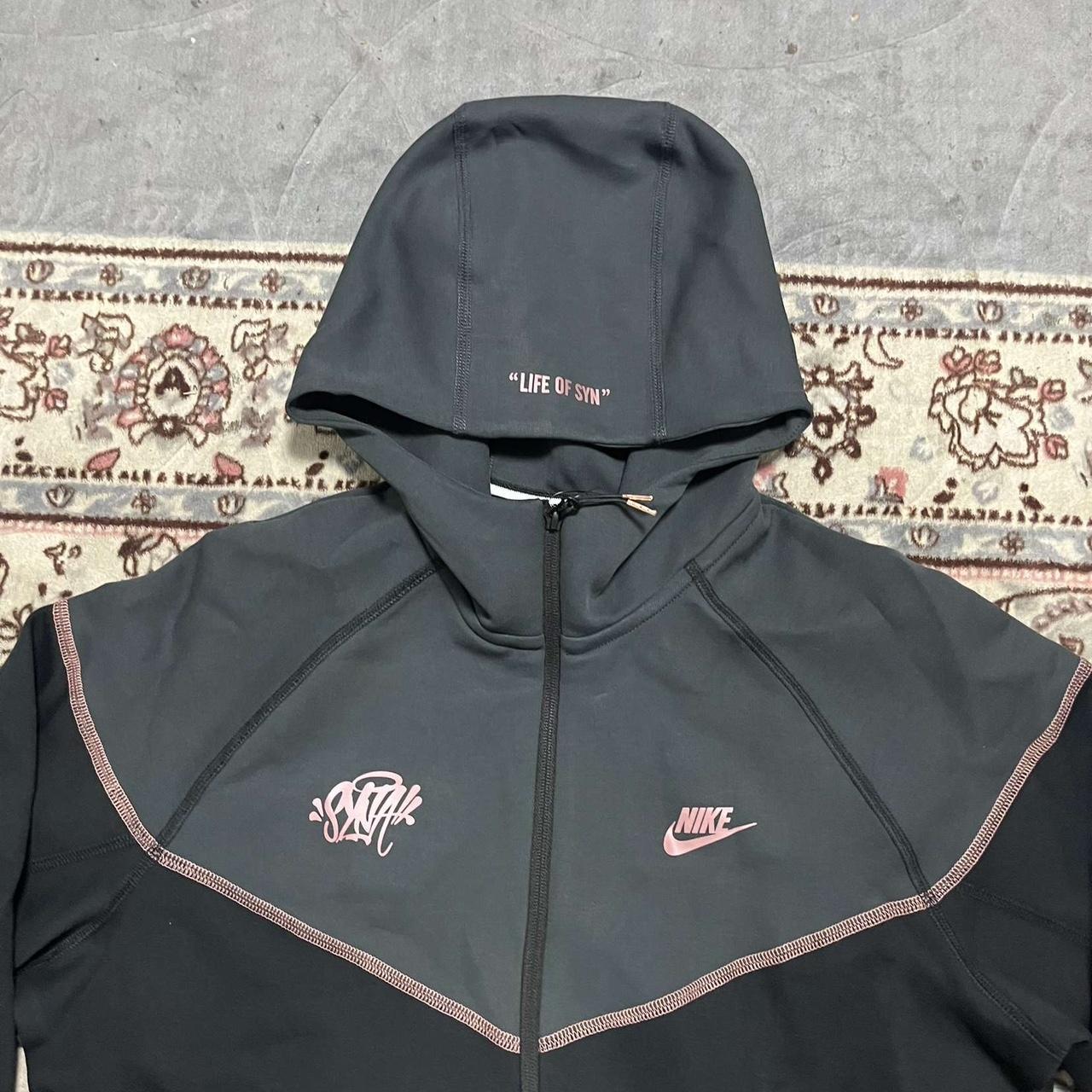 Syna nike tech fleece Size M & L... | Depop