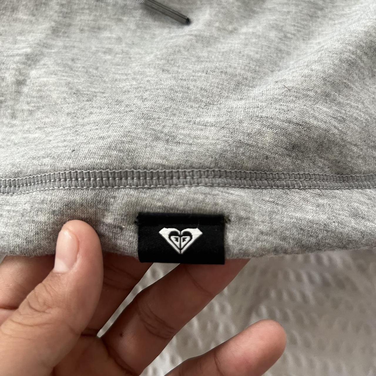 Roxy Hood Sleeve Accessory Keeps you nice and warm... | Depop