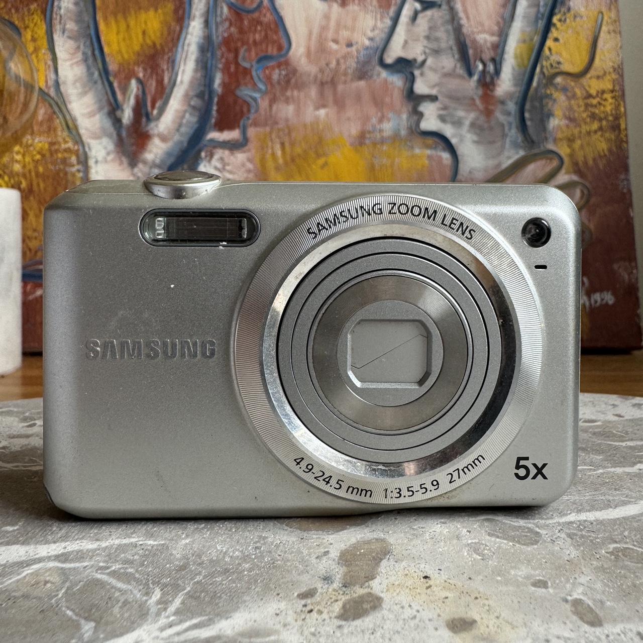 Samsung ES70 digital camera In great condition, all... - Depop