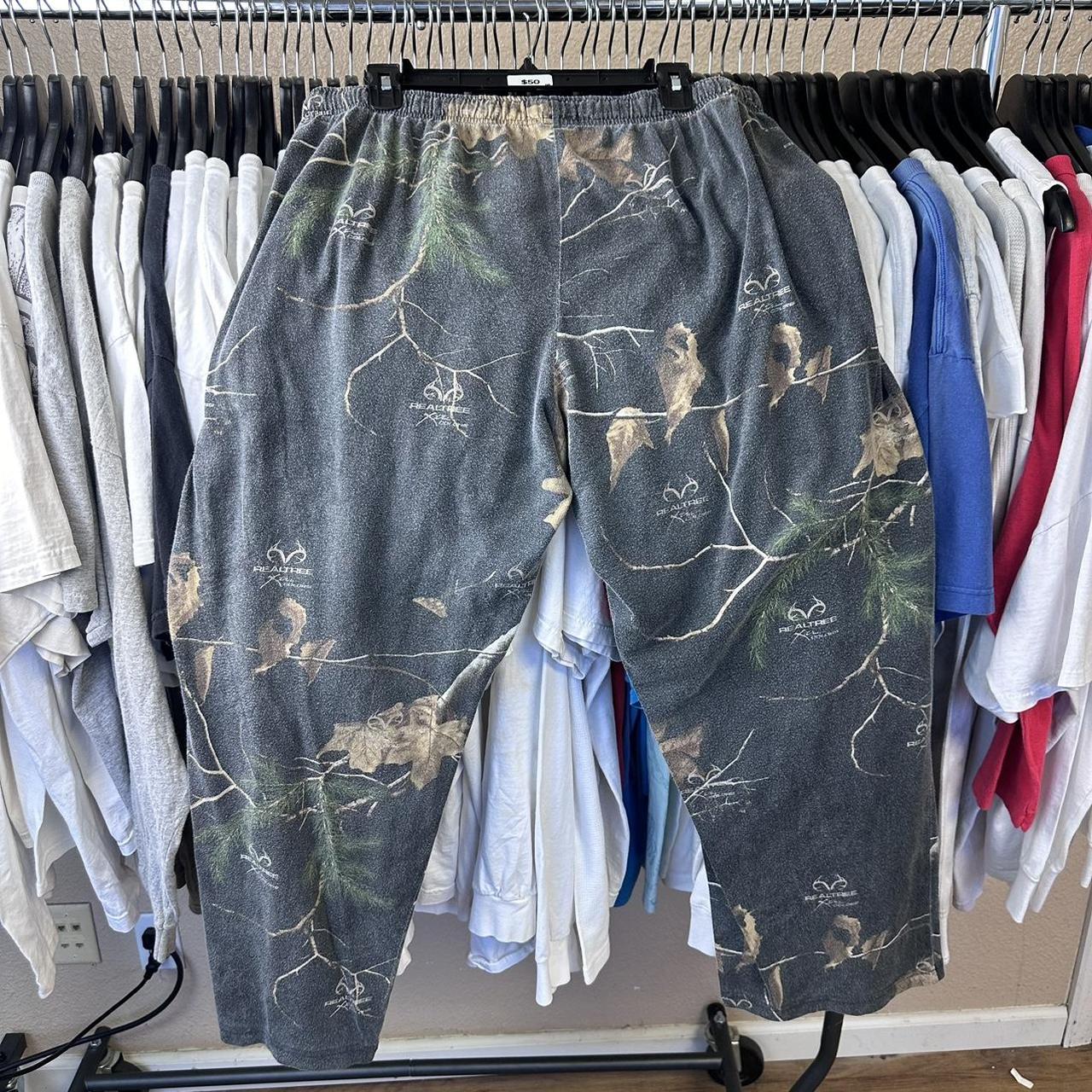 Vintage camo realtree sweatPants, hunting workwear... - Depop