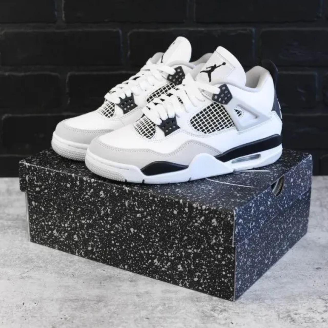 JORDAN 4S MILLITARY BLACK SIZE 9MEN AND WOMAN GOAT... - Depop