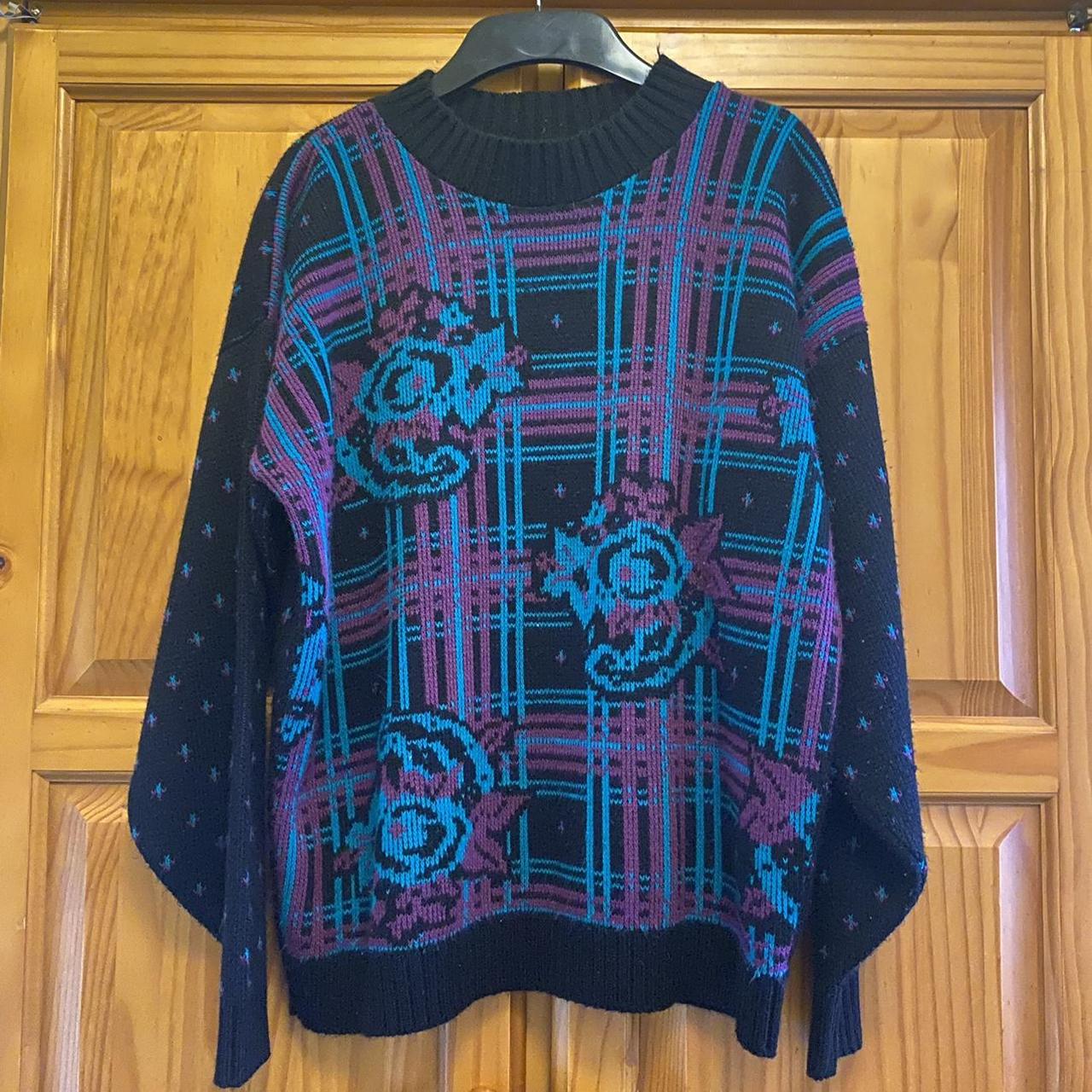 Sick vintage retro patterned knit jumper Size L - Depop