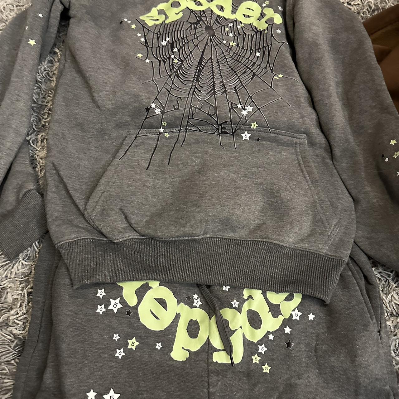 sp5der track suit rep - Depop