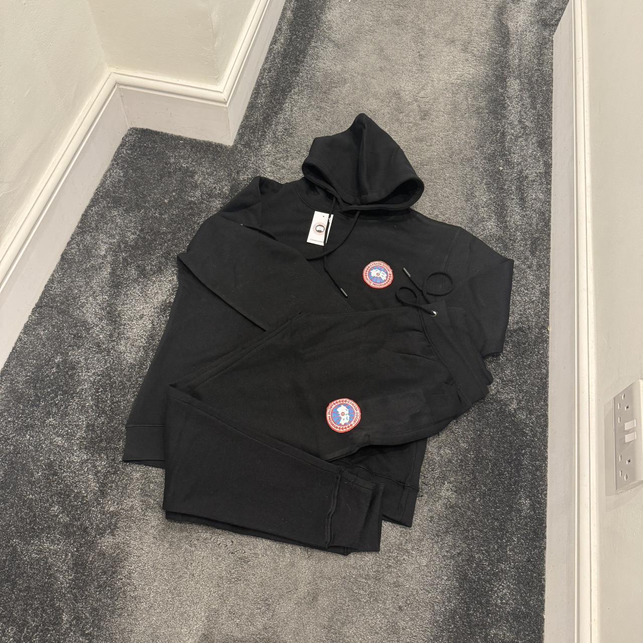 Canada goose tracksuit black - Depop