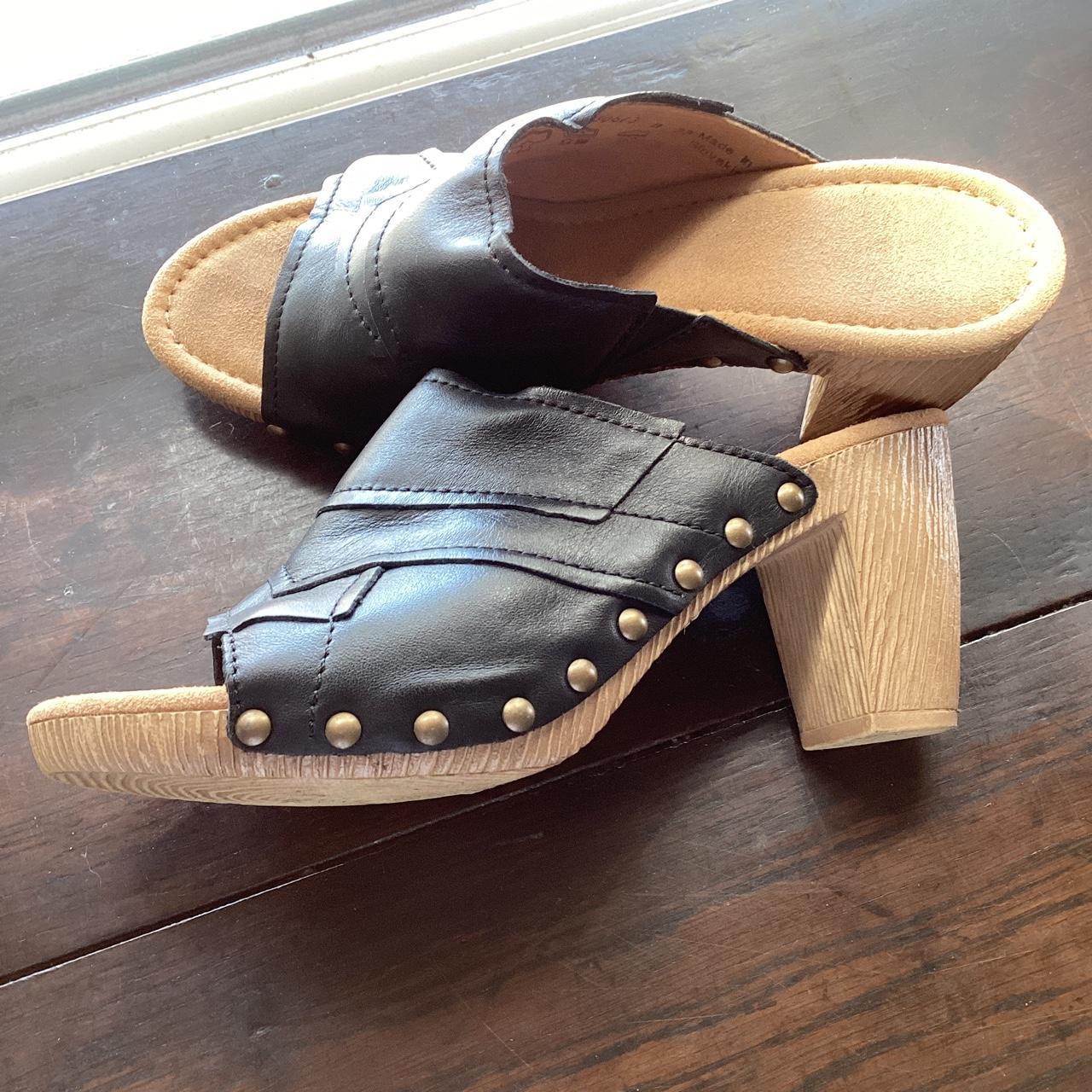 Fab leather slip on mules/sandals by Gabor Square... - Depop