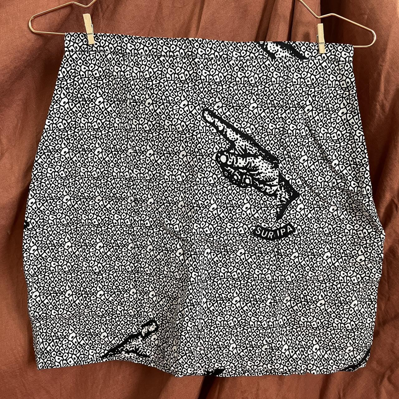 Yevu | High Waisted Print Skirt Such a great brand... - Depop