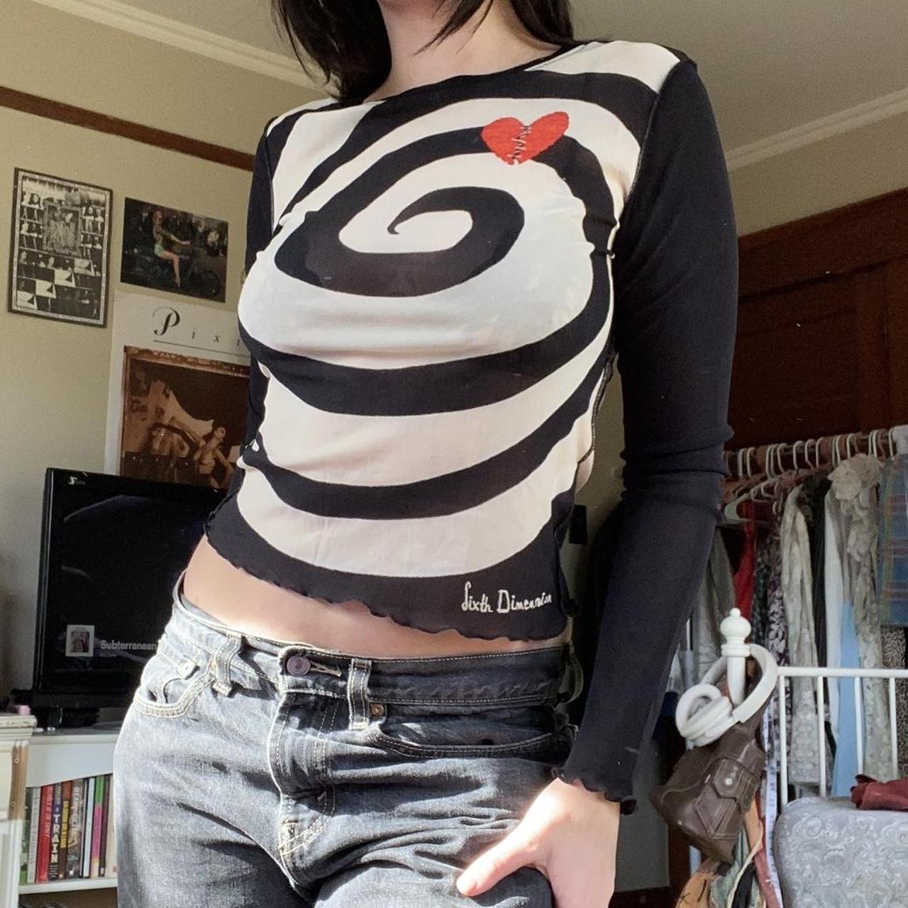 Spiral mesh graphic long sleeve tee Brand- 6th... - Depop