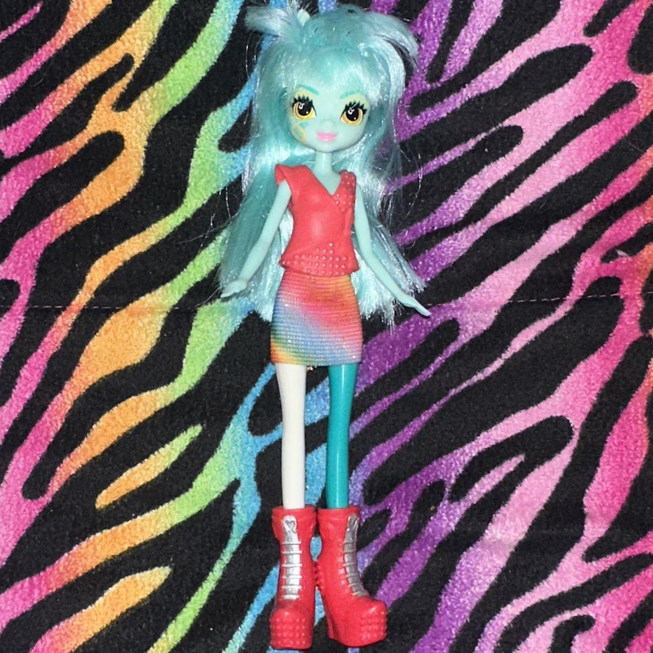 Lyra Heartstrings Rainbow Rocks doll | Depop