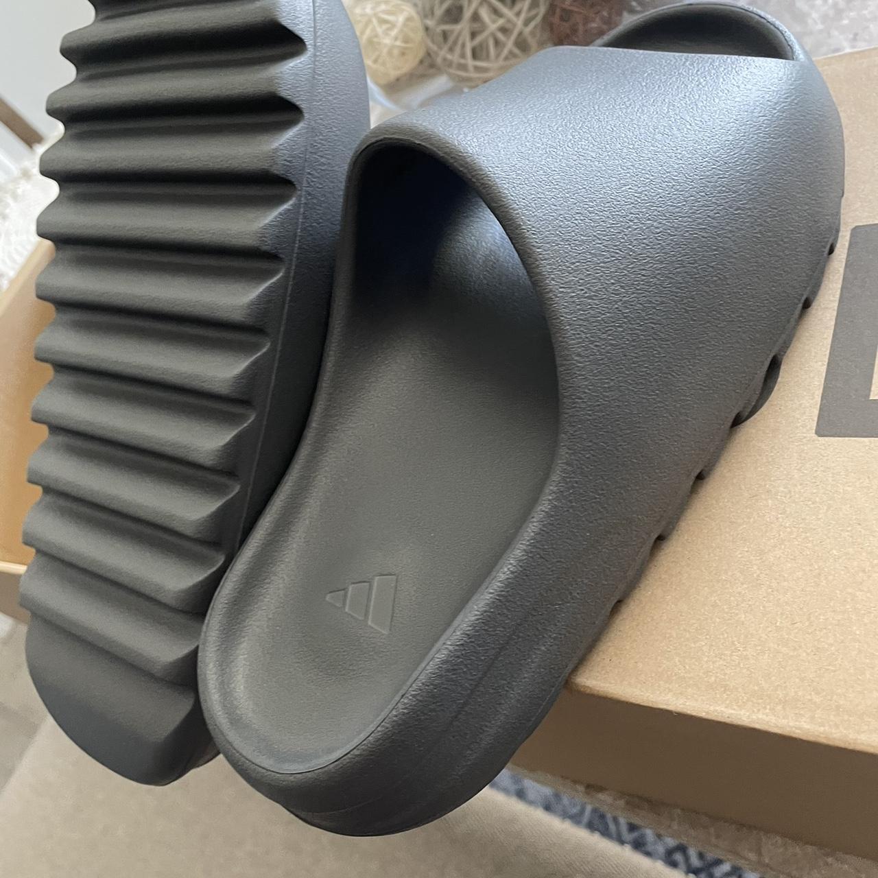 Size 12 YZY Slides Authentic Cash App Only - Depop