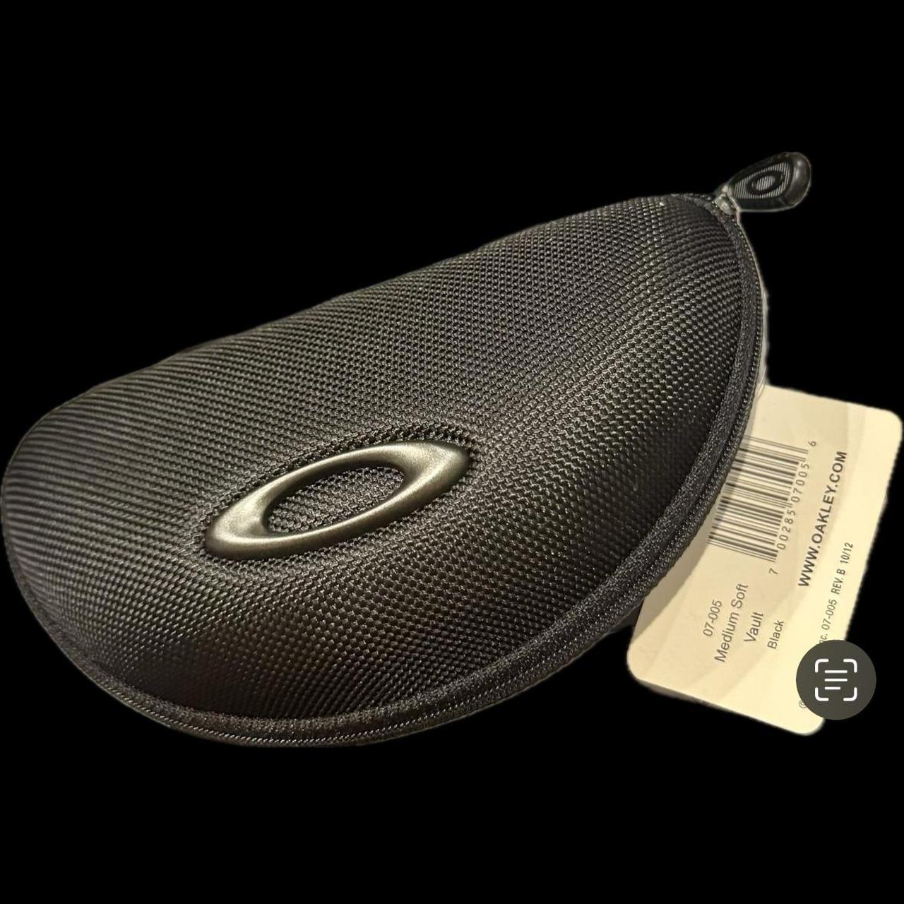 Oakley medium soft vault eyewear case Brand new... | Depop