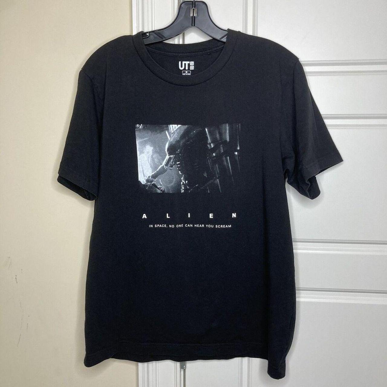 Uniqlo UT Alien Movie Graphic T shirt Mens Size... - Depop
