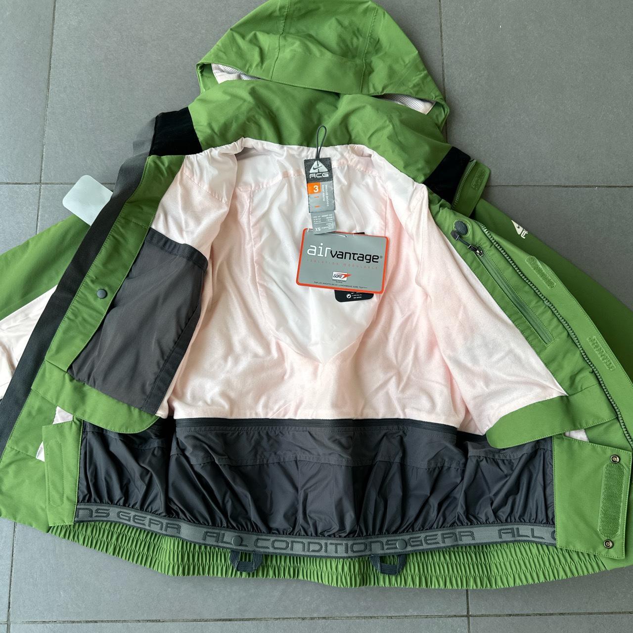 Nike ACG Air Vantage Green Gore-tex Inflatable... - Depop