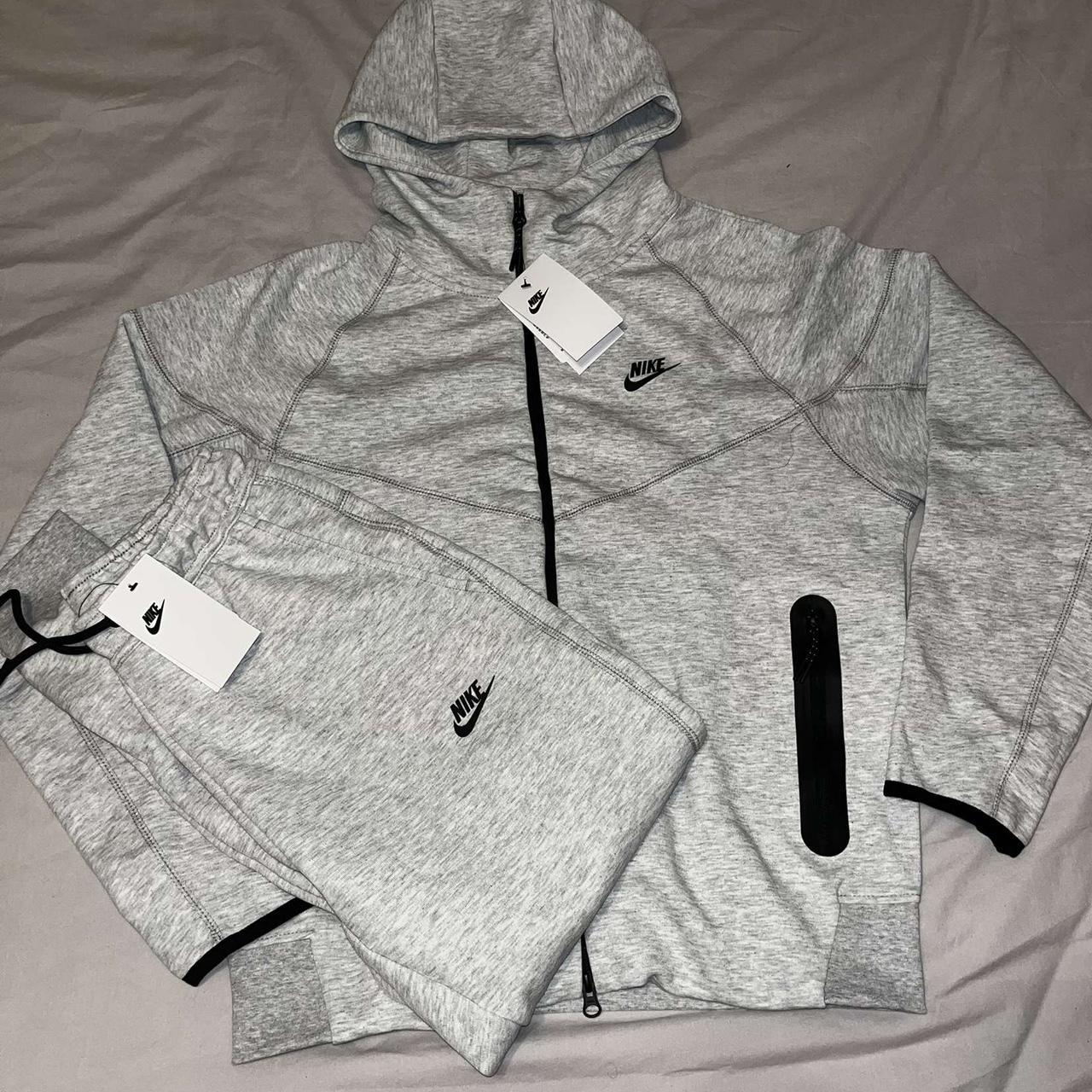 Grey Nike tech fleece tracksuit - Depop