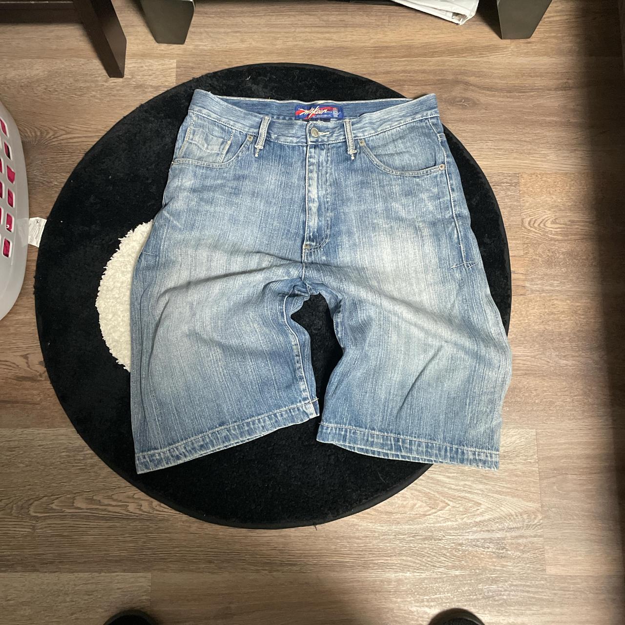 tuff jorts i dont lnow from whete rhey long asf - Depop