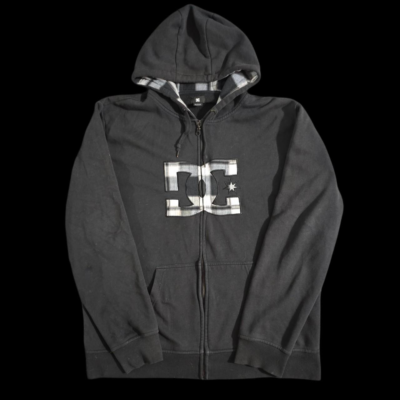 perfect vintage plaid dc hoode Size XL Used price... | Depop
