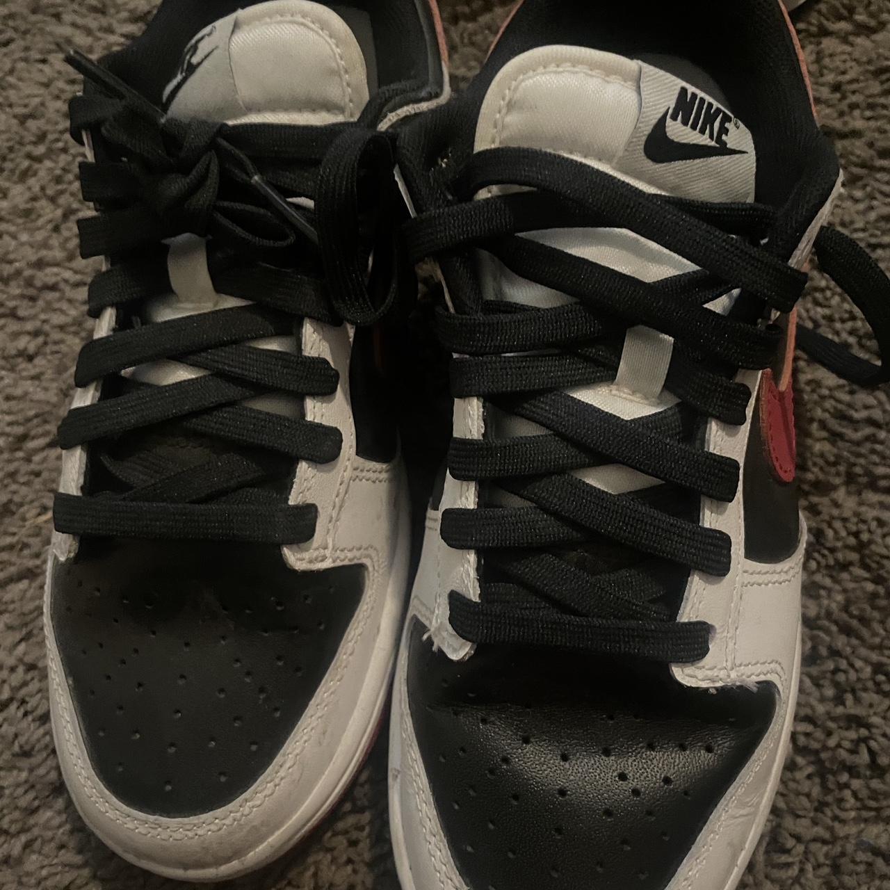 dunks used sold as it. size 4 - Depop