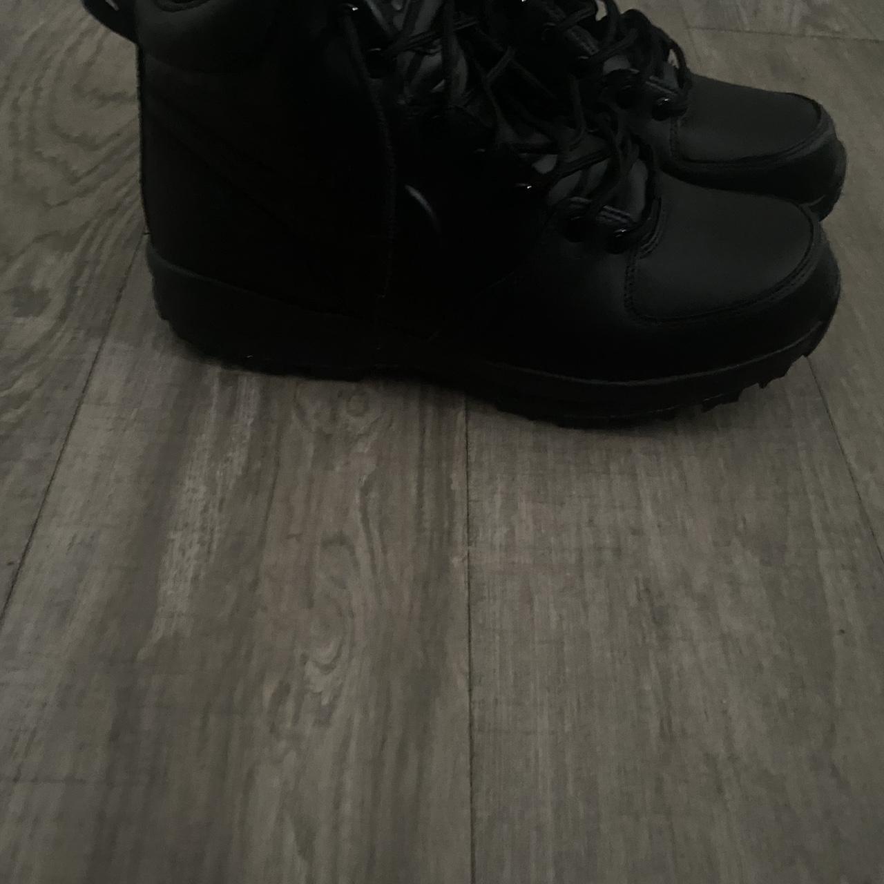 Nike Manoa Boots (SIZE 11 BOX INCLUDED ONLY WORN... - Depop