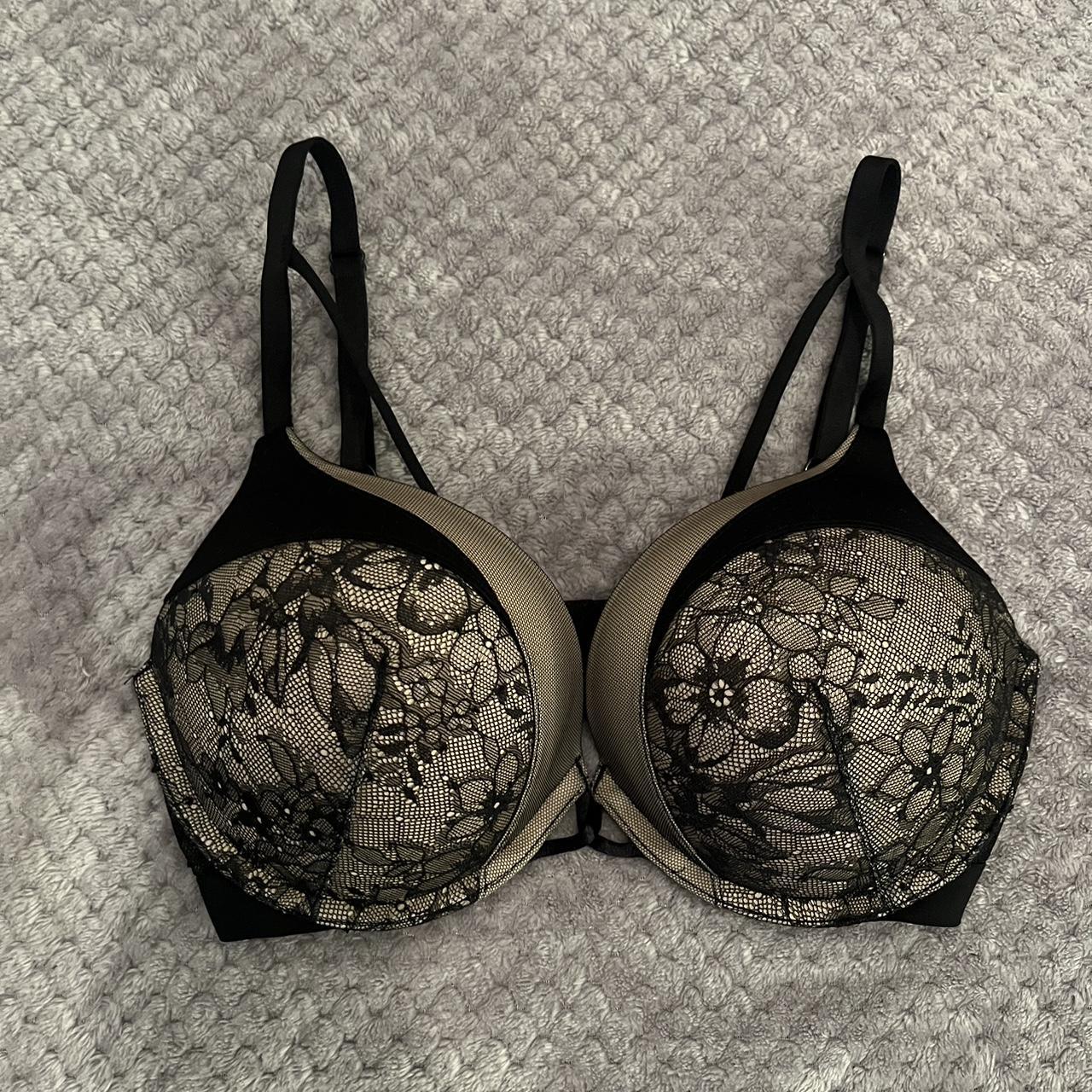 Victoria's Secret Women's Black and Cream Bra | Depop