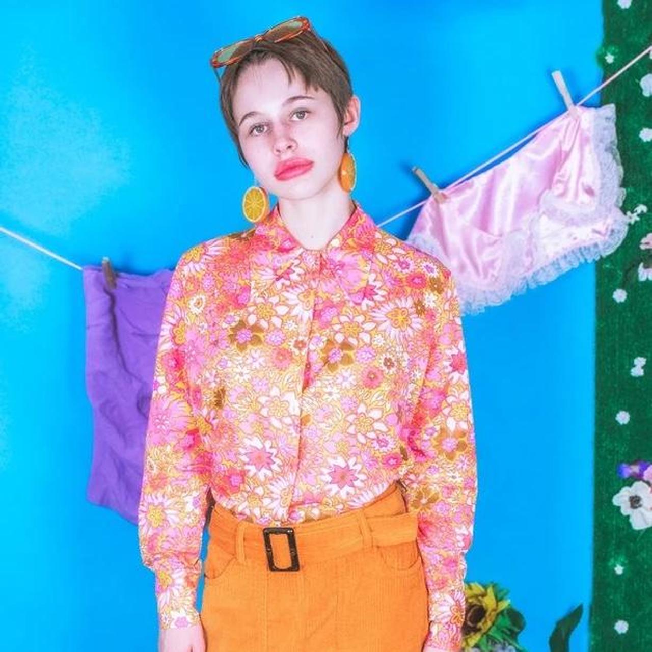 Gorgeous blouse perfect condition BUST 98... - Depop