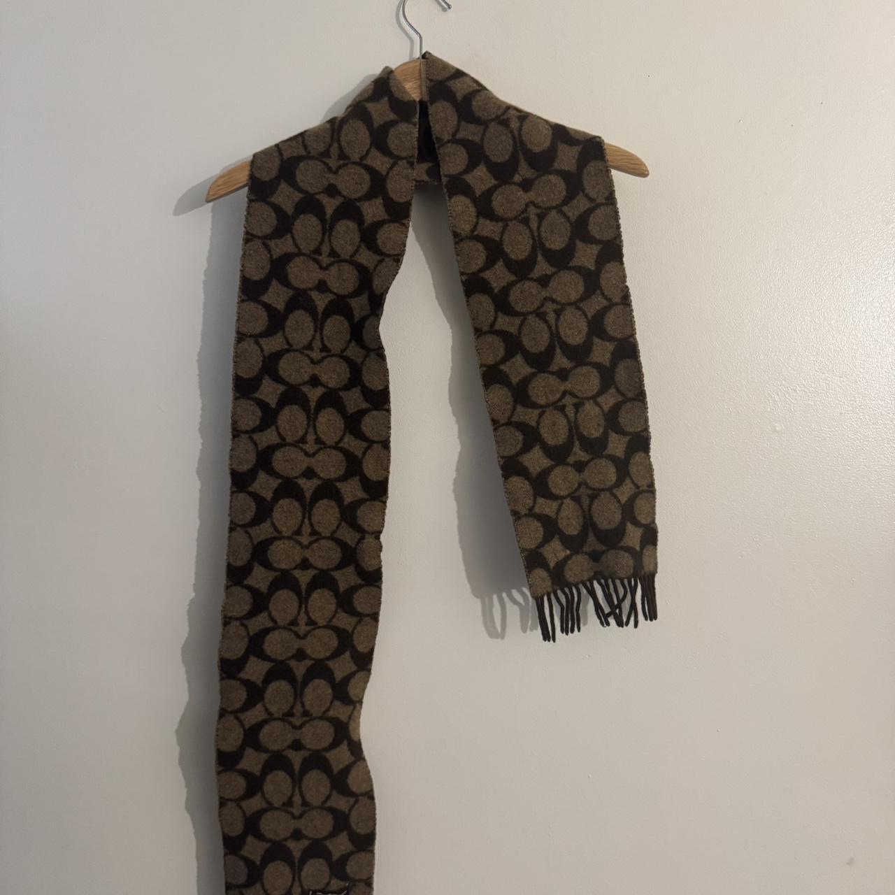 Vintage Coach lambswool scarf OS - Depop