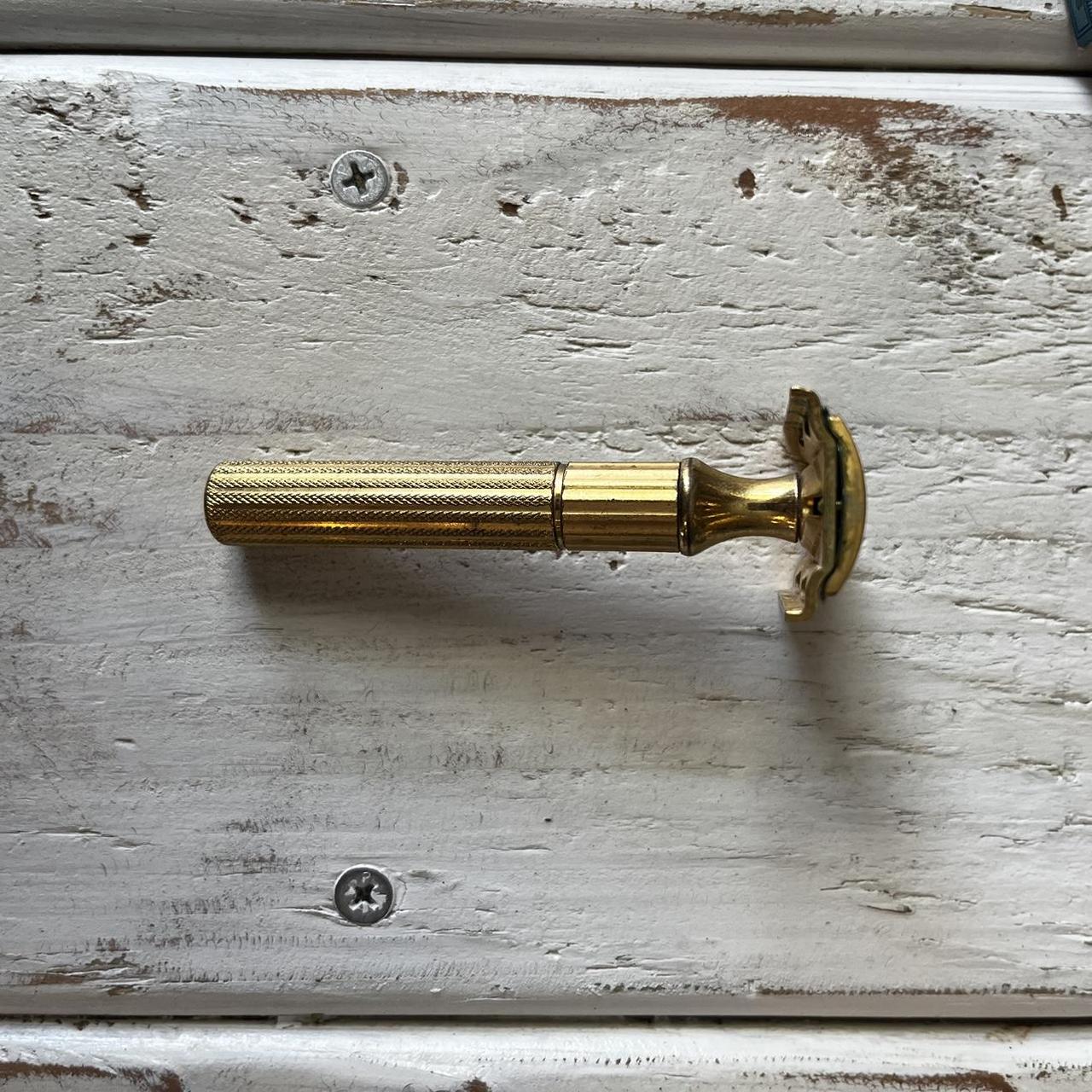 Gillette Gold Grooming | Depop