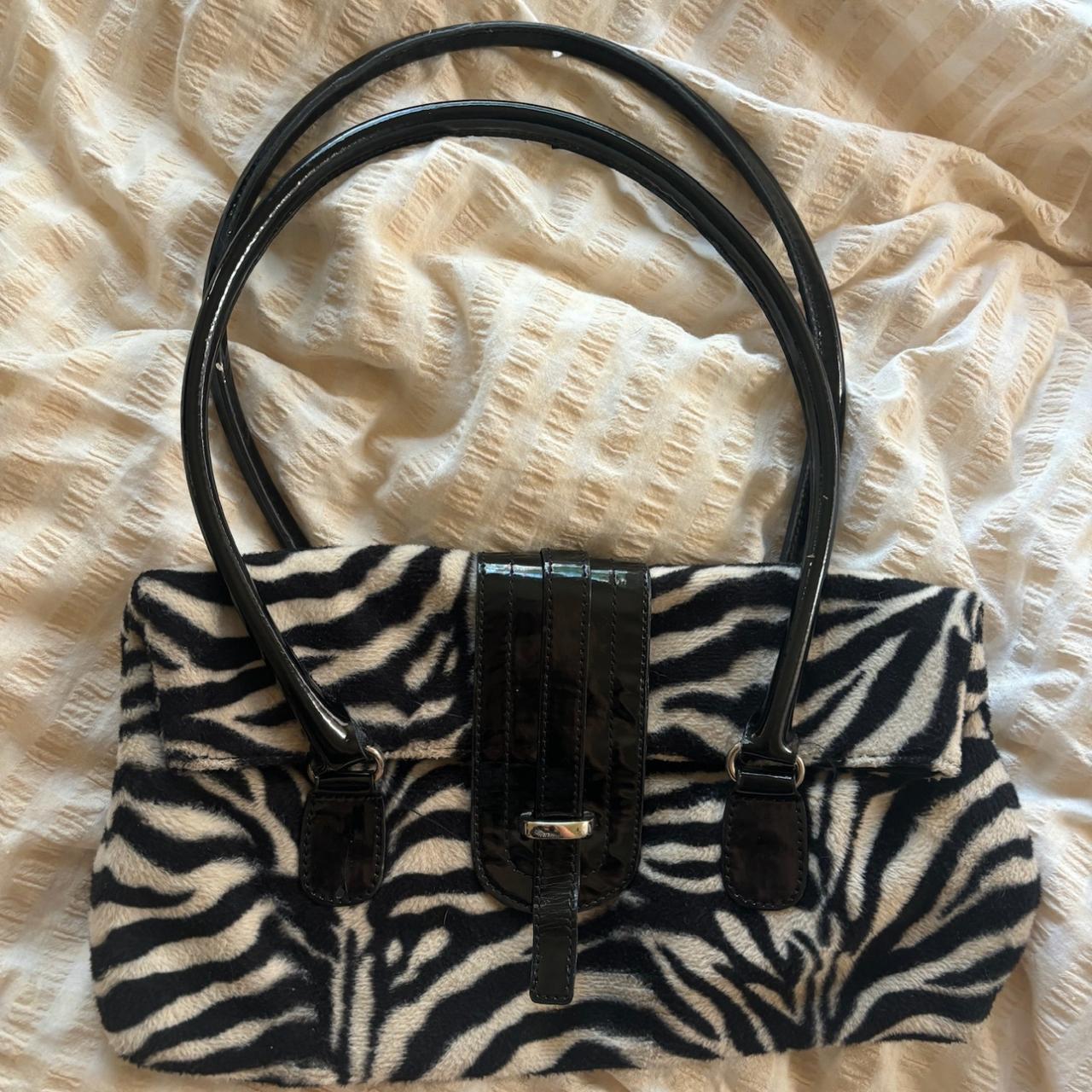 cutest vintage zebra hand bag ♥️🦇 in excellent... | Depop