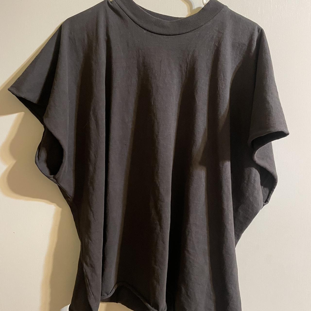 Yzy 1 box tee size 2 - Depop