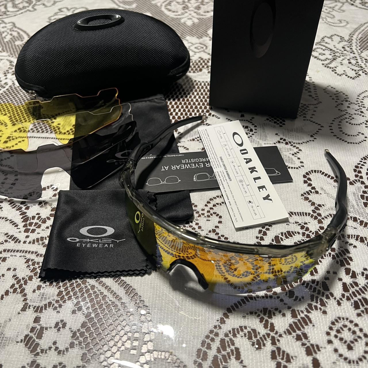 Oakleys sunglasses Comes with all accessories Case... | Depop