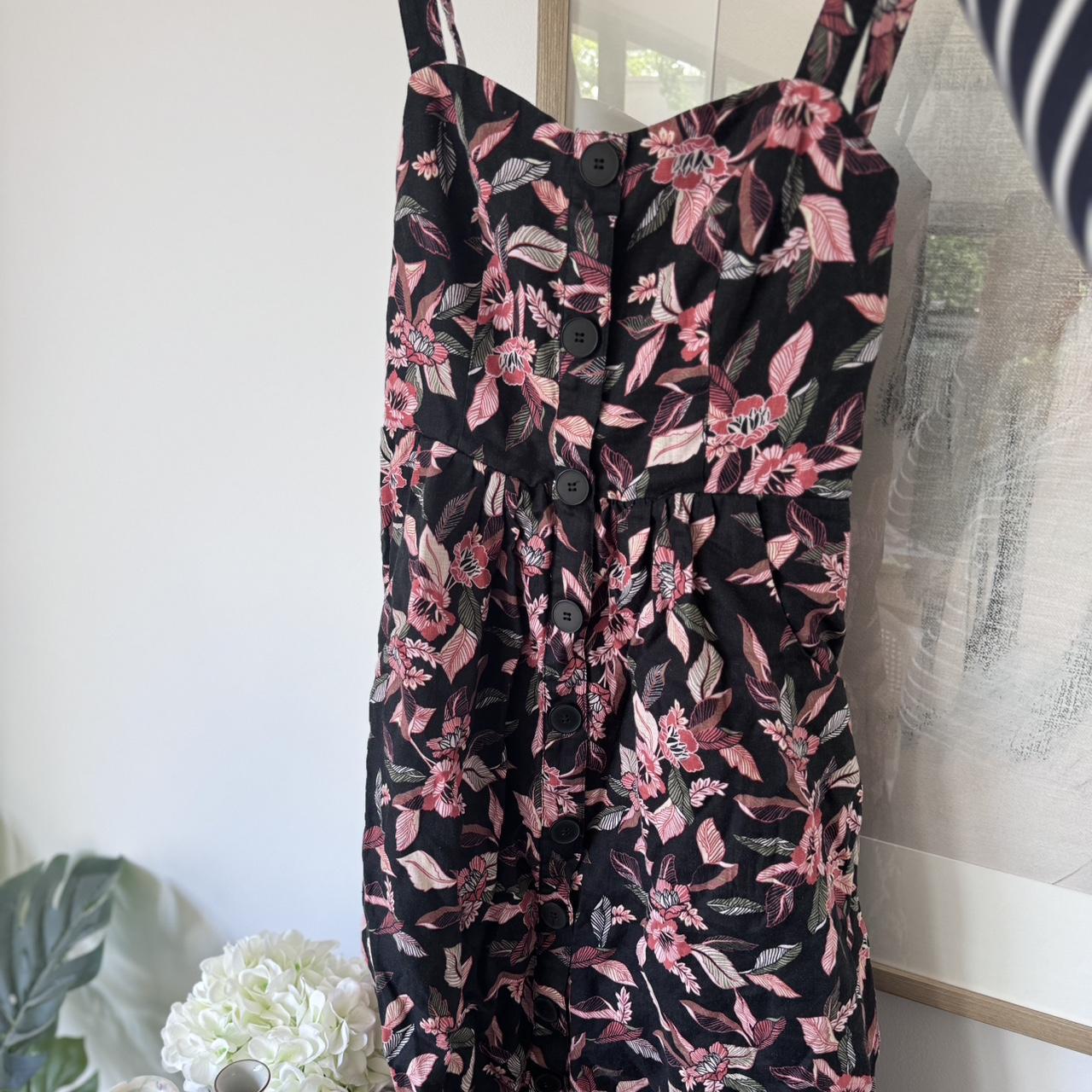 French Connection Linen midi cottage core floral... - Depop