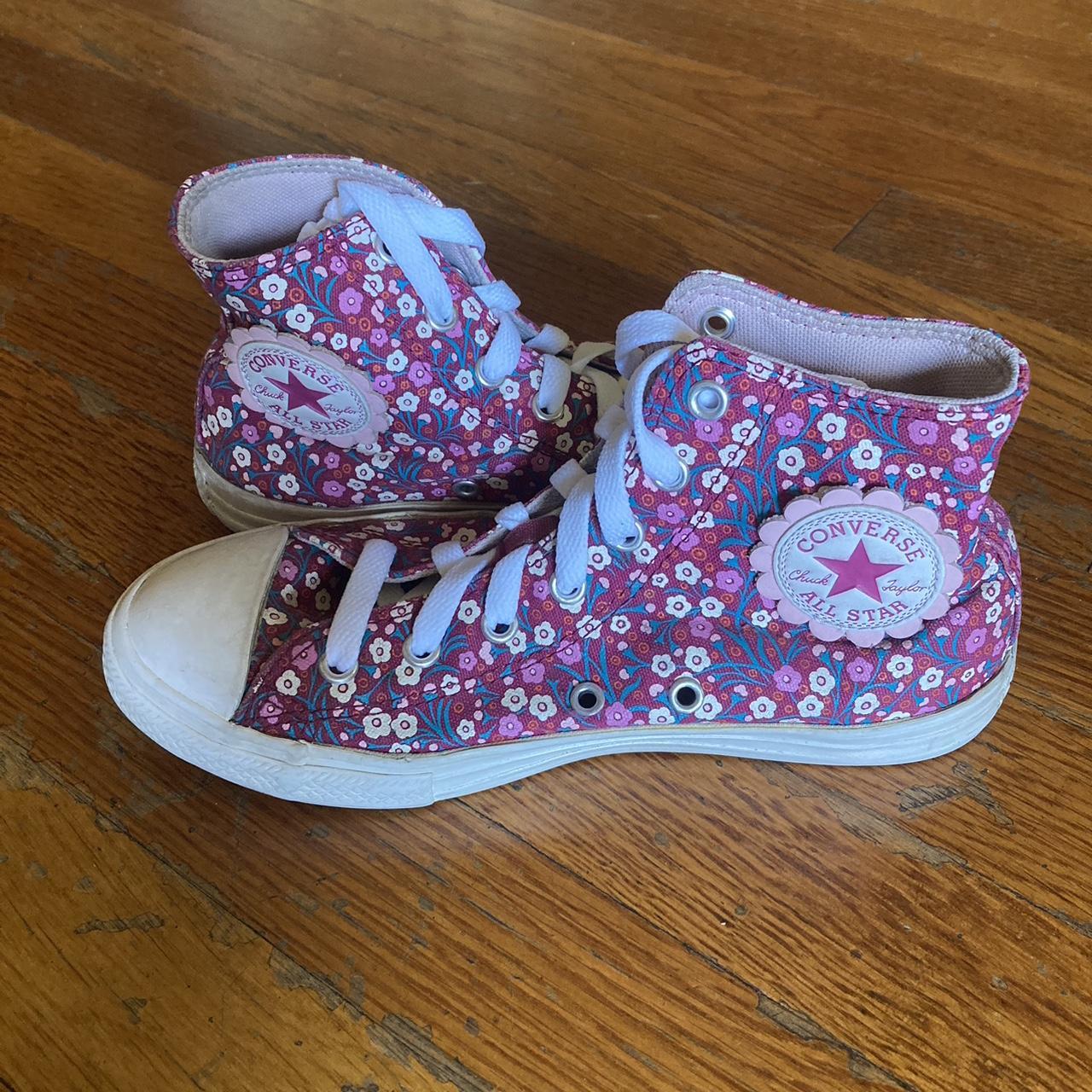 Pink and purple Converse high tops Comes with... - Depop