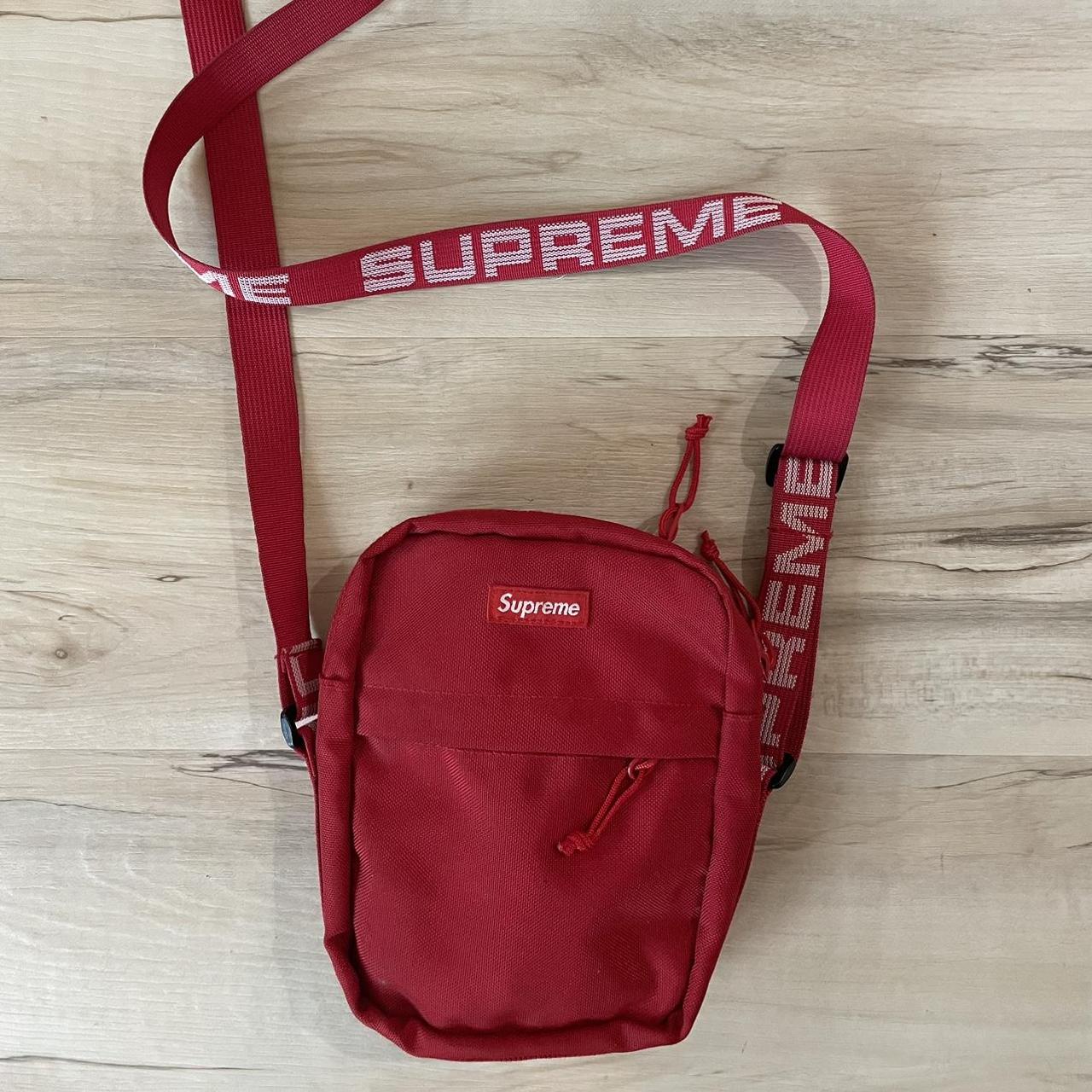 Supreme Men's Bag | Depop